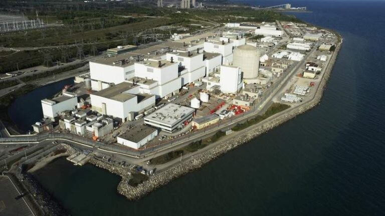 Fluor wins contract for Darlington nuclear station refurbishment ...