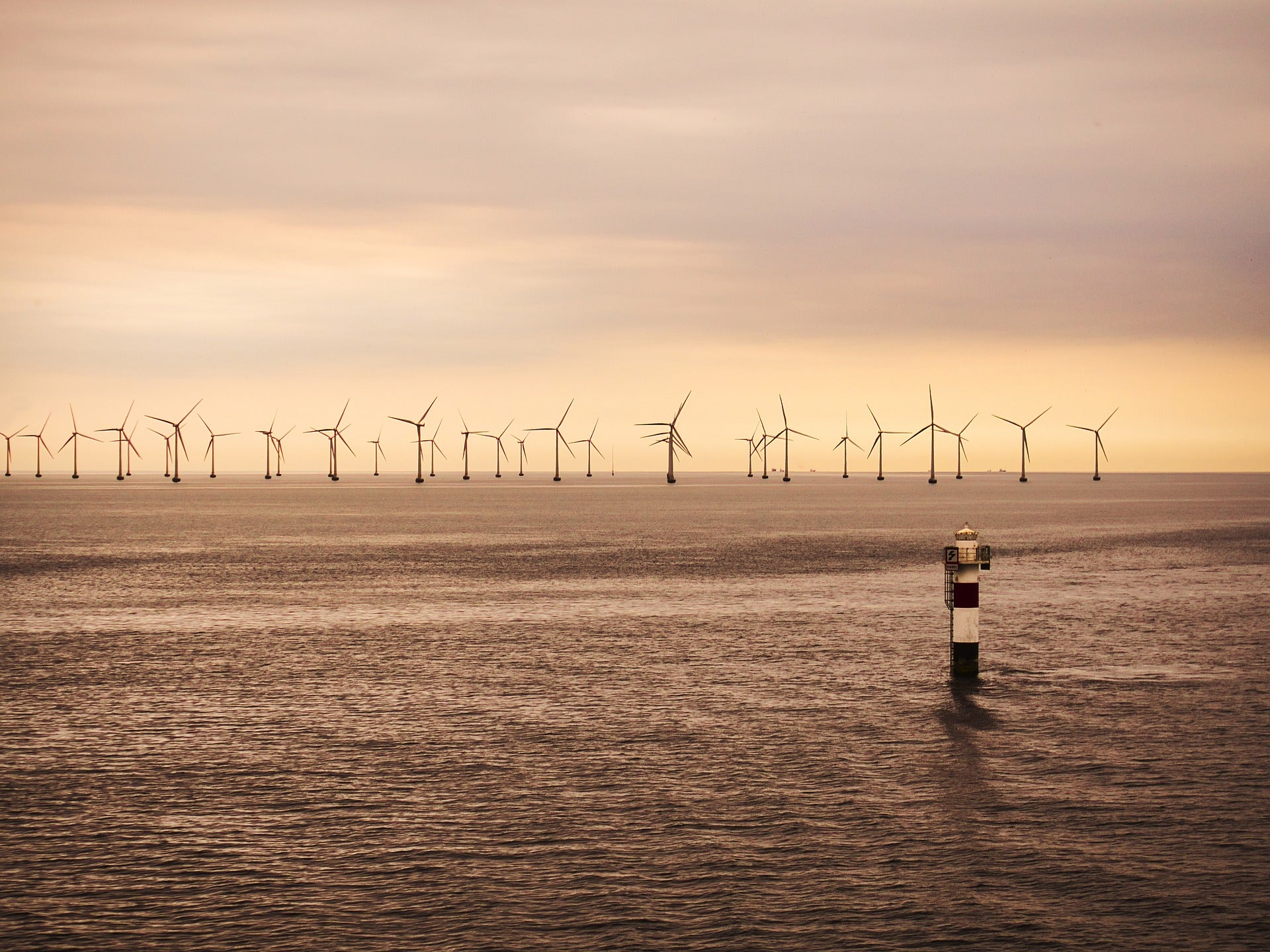 Shell and CoensHexicon start JV for floating offshore wind farm